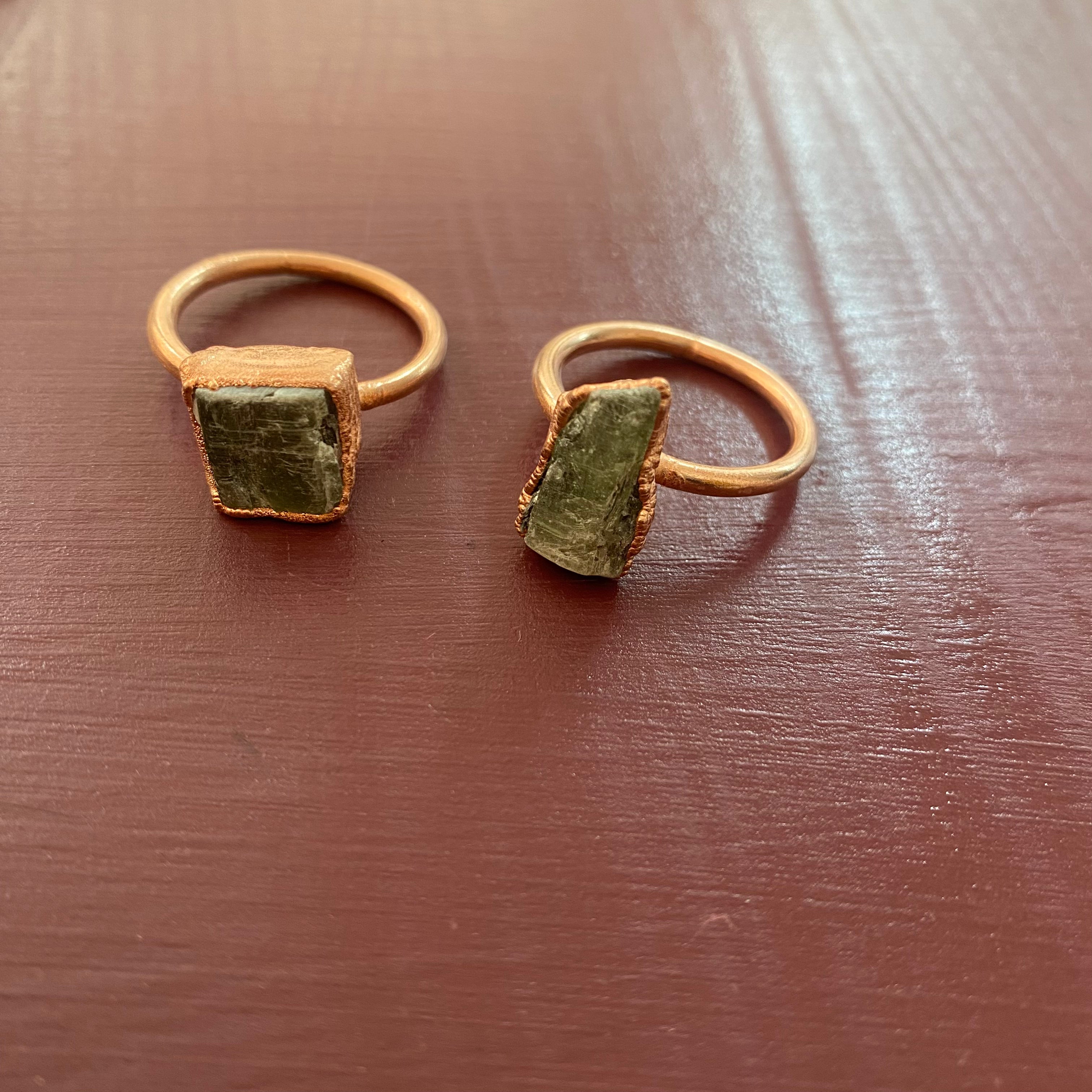 Assorted Green Kyanite Copper Ring – Crystal Geological
